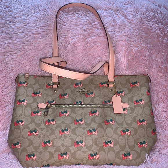 Coach | Bags | Coach Gallery Tote In Signature Canvas With Strawberry ...